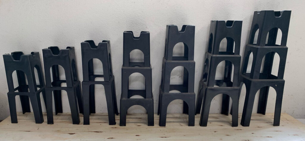 Mela Bar Chairs – Plastic bar chair products for concrete work